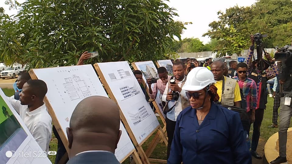 Environnement : lancement des travaux de construction du Centre de ...